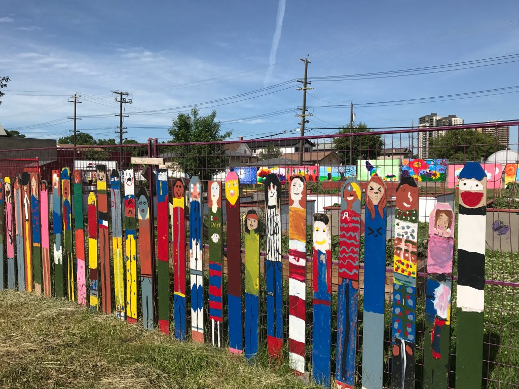 Things In Rows – Snowbird of Paradise